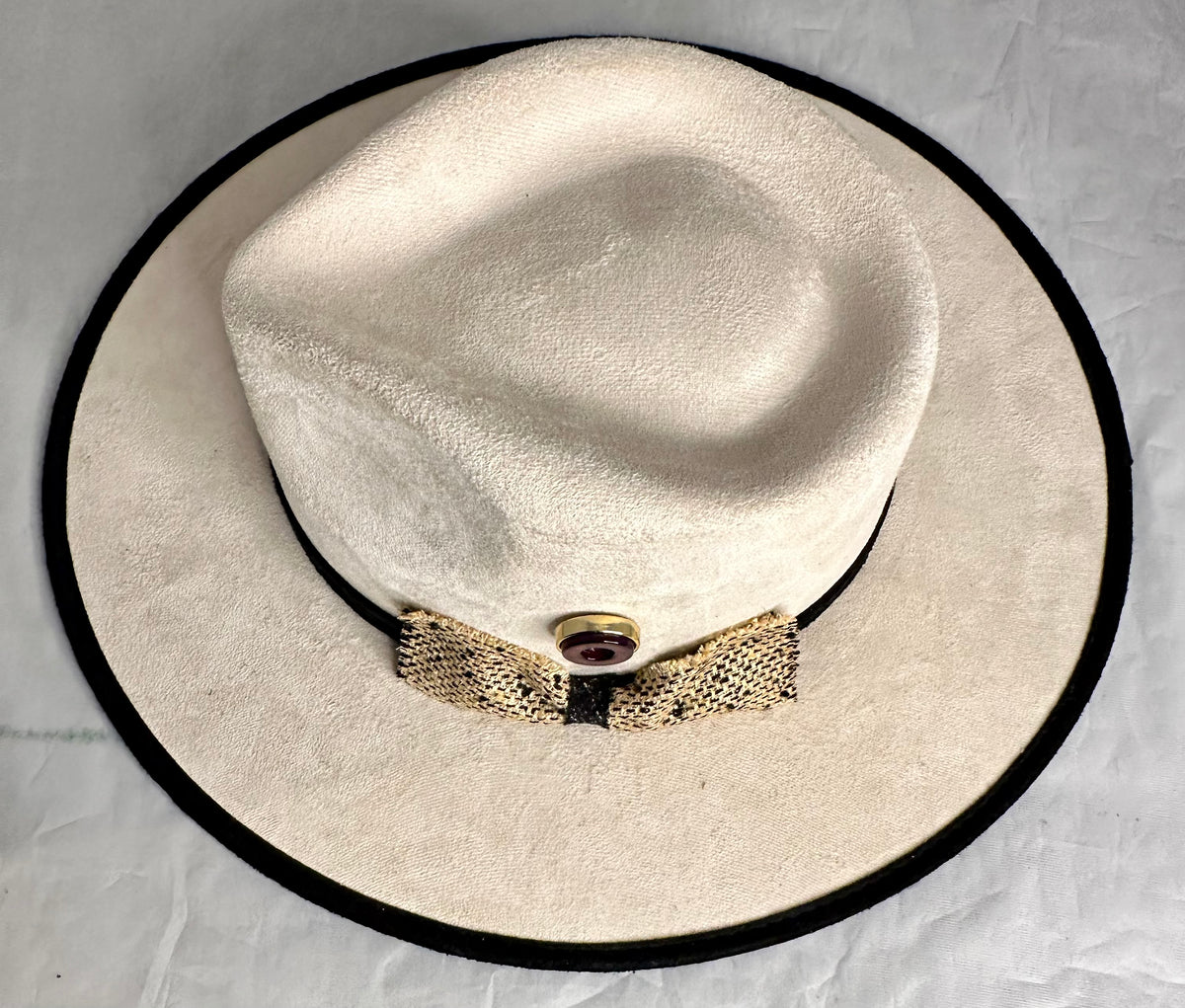Distinguished – Ted Jackson Collection