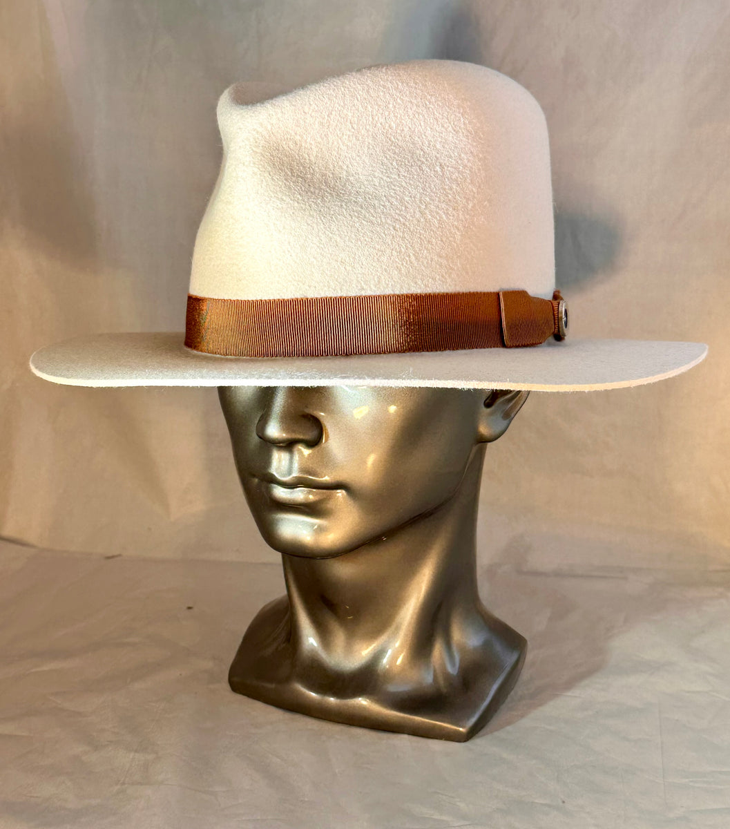The Gentleman – Ted Jackson Collection